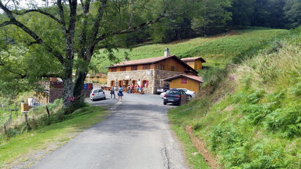 Camino Frances Day 1 - Saint Saint Jean Pied de Port to Orisson ...